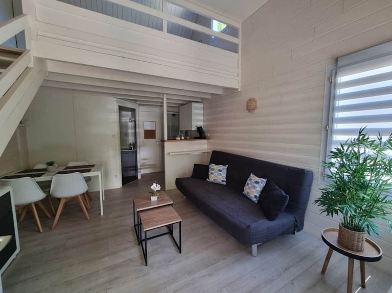 Chalet 1b - 3/4p - Pool & Park, 100m Black Frame - Saumur