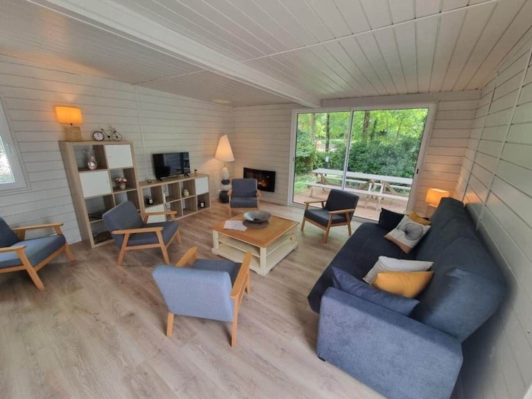 Chalet 8 - 8p - Piscine & Parc , 100m Cadre Noir - ibis Styles Saumur Gare Centre