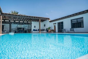 Casa, 2 quartos, piscina particular | Terraço/pátio