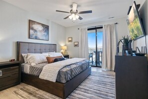 Apartamento em Condomínio Fechado, várias camas, pátio (Lake Adventures) | 3 quartos, com decoração personalizada, com mobília individualizada 