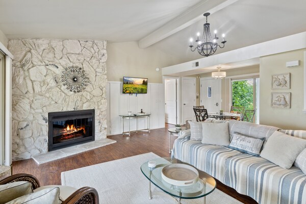 Perfect Resort Retreat Close To Everything - Camdenton, MO