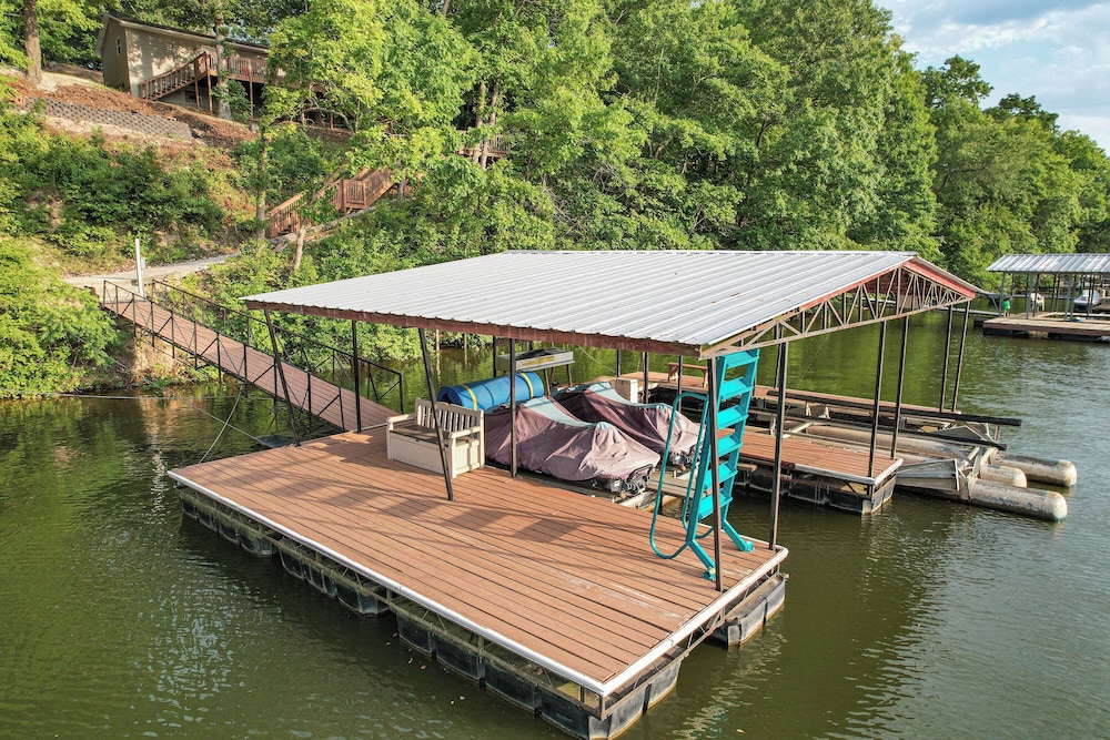 Lake Cabin & Dock - A True Ozarks Experience! - Gravois Mills, MO