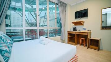 Quarto Duplo Deluxe | Secretária, ferro/tábua de engomar, Wi-fi grátis