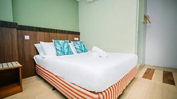 Quarto Duplo Standard | Secretária, ferro/tábua de engomar, Wi-fi grátis