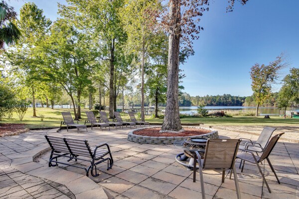 Lake Murray Retreat W/ Private Dock & Water Views! - Gilbert, SC