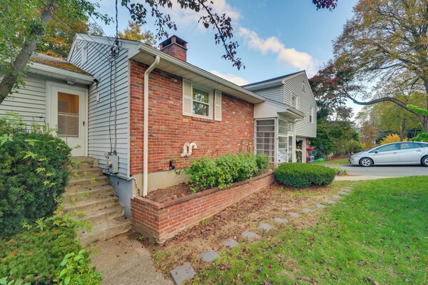 Train To Boston! Cozy Apartment In Winchester - Weston, MA