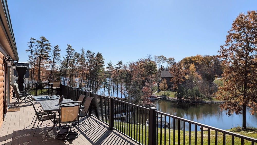 Peaceful Lakefront Cabin In The Catskills 3 Bedroom Cabin - Catskill, NY