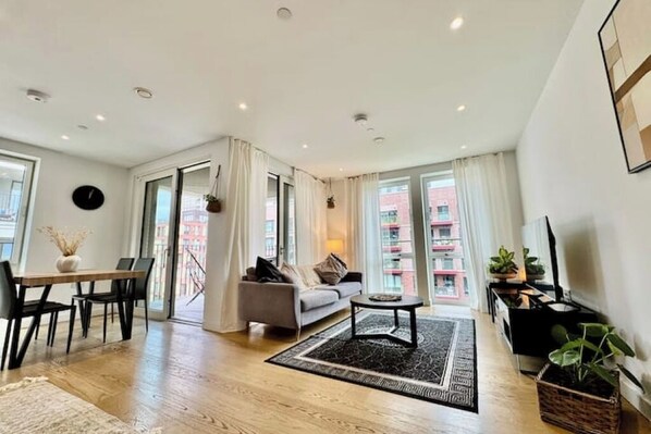 City Base: 2 Beds, 2 Baths, Balcony, Lift Reviews, Deals & Photos 2026 ...