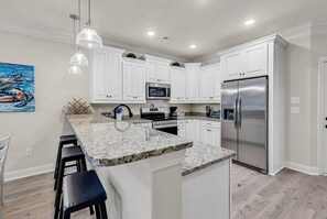 Yellow Fin Retreat Reviews, Deals & Photos 2026 - Expedia.co.uk