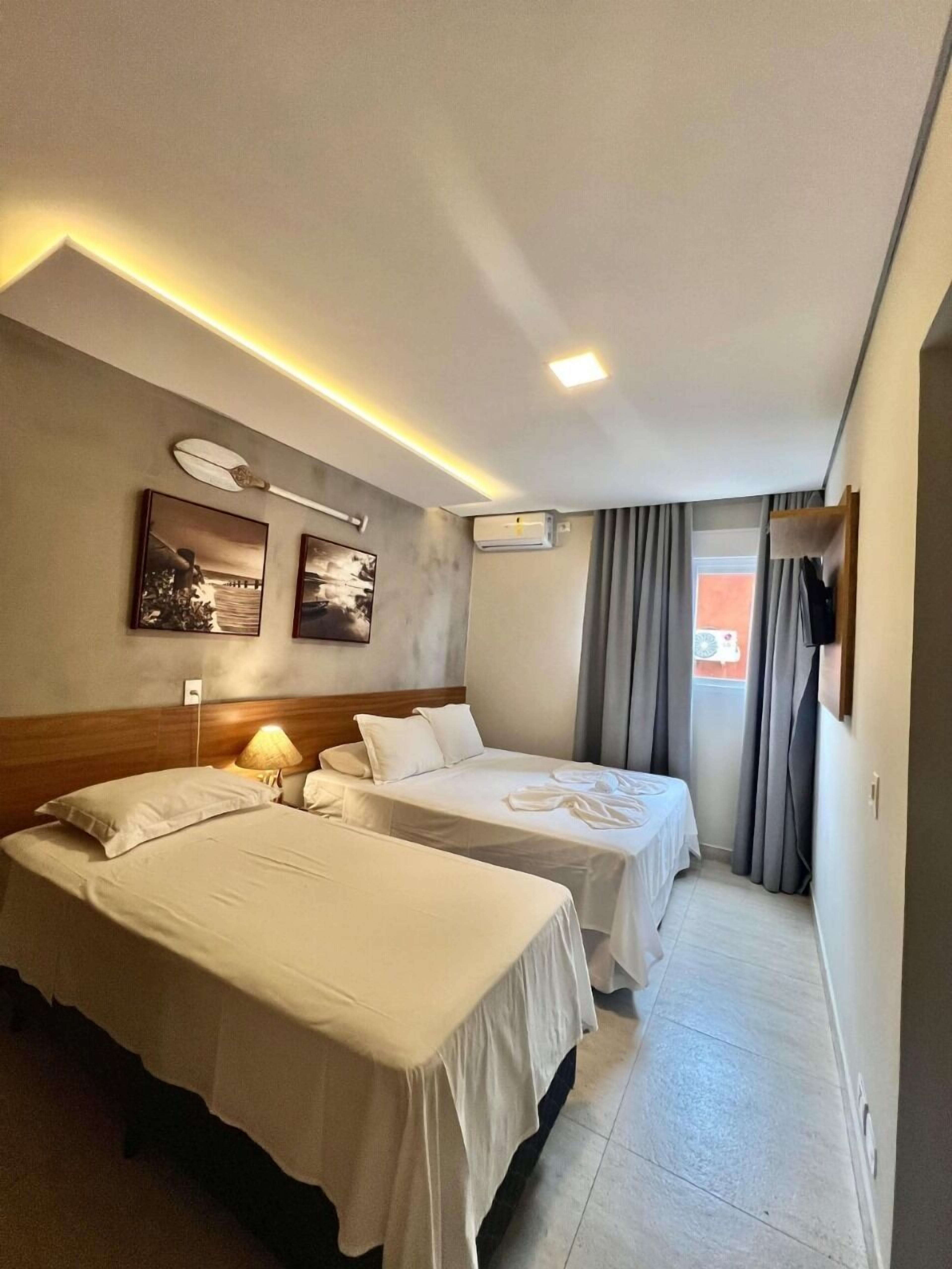 Quarto básico | Ferros/tábuas de passar roupa, Wi-Fi de cortesia