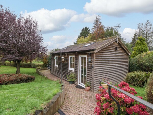 The Log Cabin - Gloucestershire