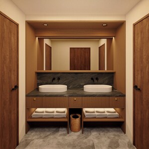 Um polibã, artigos de higiene pessoal grátis, um secador de cabelo 