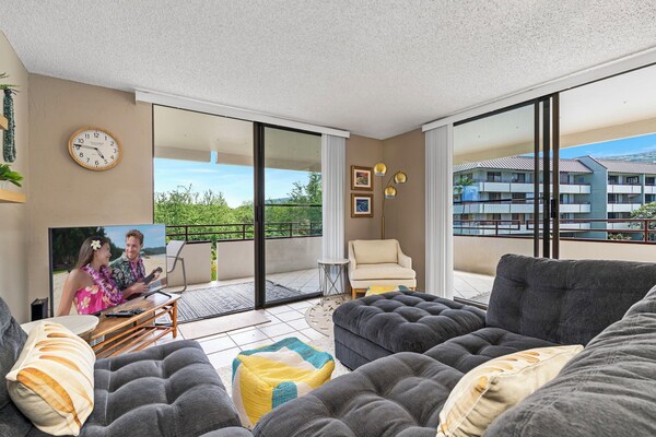 2br, 2ba Condo Across From Magic Sands Pool, Ac, Tennis & Bbqs - Vrkcv - Magic Sands Beach Park