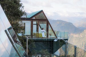 Quarto Deluxe, varanda, vista para a montanha | Berços/camas para crianças grátis, Wi-fi grátis 