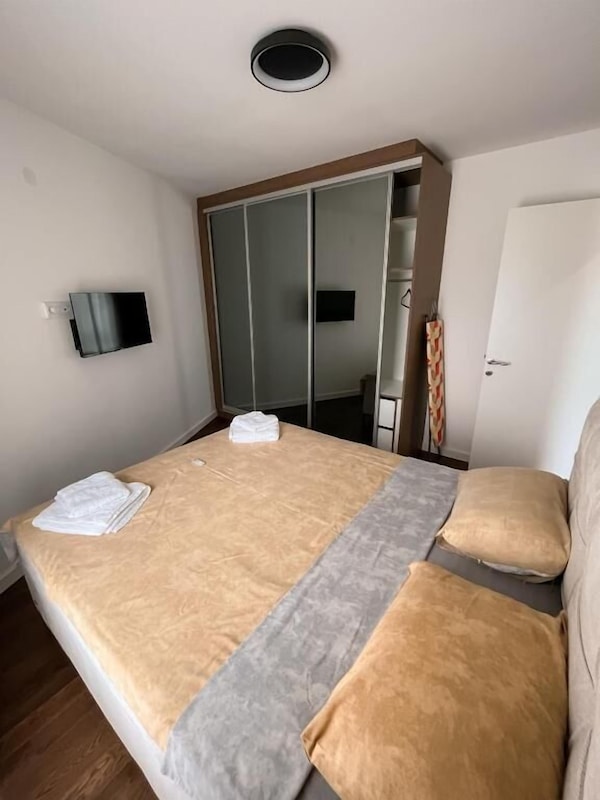 I&i Tesla Apartment's - Kragujevac