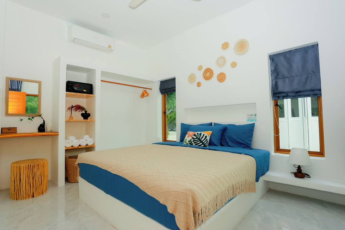 Villa Standard, vista para a piscina | Roupa de alta qualidade, minibar grátis, com decoração personalizada