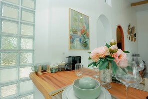 Villa Superior | Roupa de alta qualidade, minibar grátis, com decoração personalizada