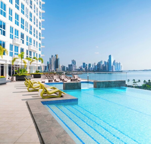 Balboa Avenue Sky Suites Reviews, Deals & Photos 2026 - Expedia