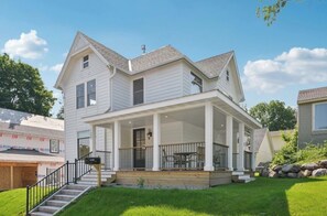 4bd/3.5 ba smart remodeled house in historic Stillwater with ...