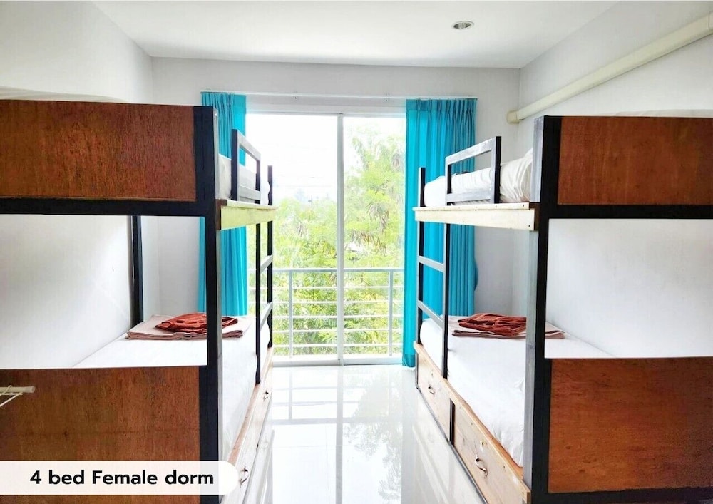 Theppahrak Hostel Khaolak - Khao Lak