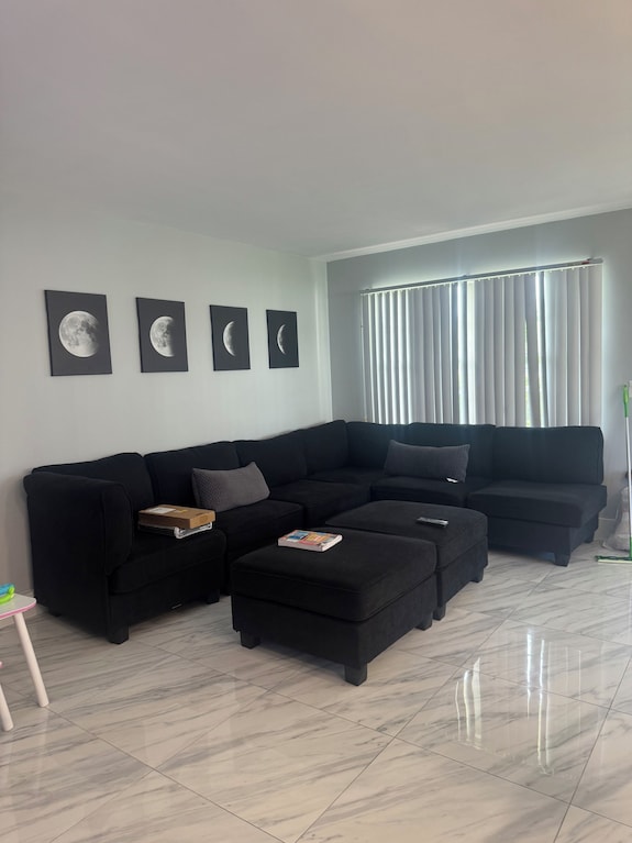 Charming Renovated 2-bedroom Condo With Central Ac In Boca Raton - 보카러톤