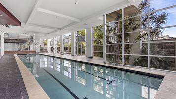 Apartamento | Piscina | Piscina interior, piscina exterior