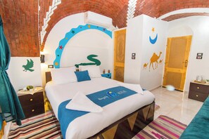 Quarto Panorâmico | Com decoração personalizada, com mobília individualizada 