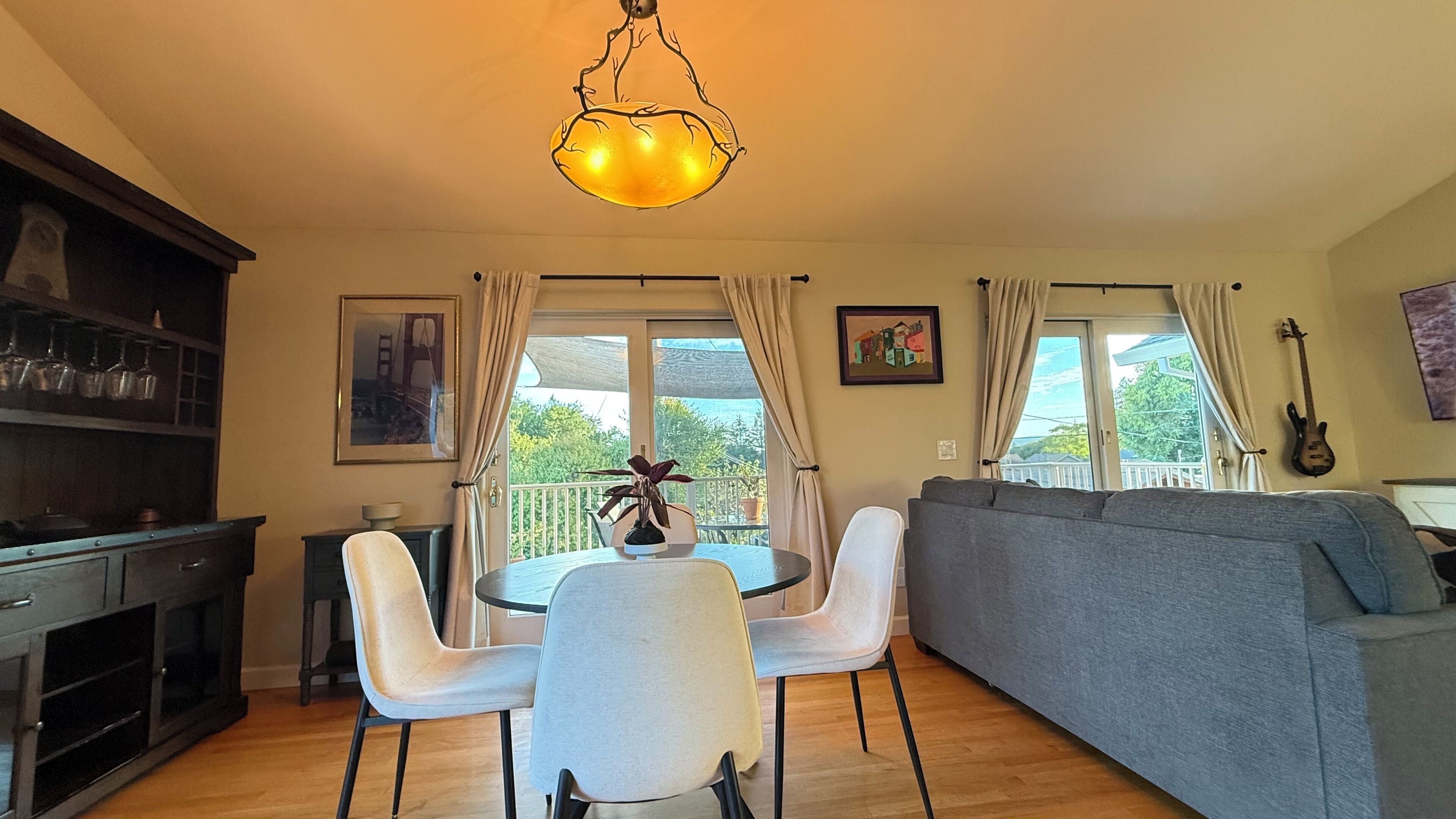 Serene Furnished Apt For 30+ Days With Views, Balconies, Steam, Wifi, Peloton. - Sonoma