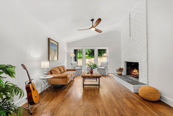 Modern Woodland Escape - Game Room + Grill Reviews, Deals & Photos 2026 ...