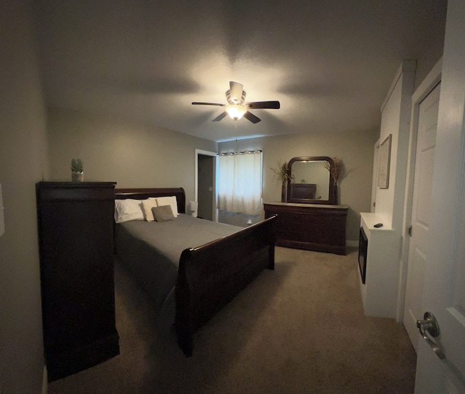 Family Friendly Lakehouse With Great Views! - 야스퍼