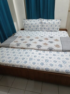 Quarto casal luxo, vista para a montanha | Roupas de cama de algodão egípcio, roupas de cama premium