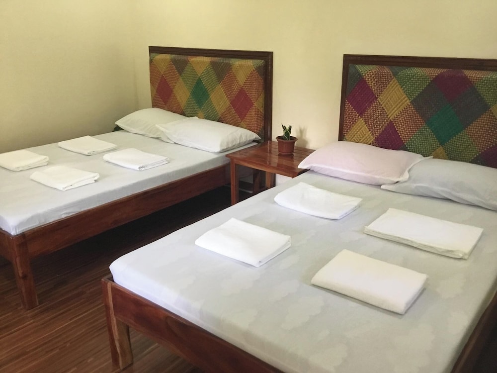 Room-camiguin Lanzones Resort Family Roo - Camiguin
