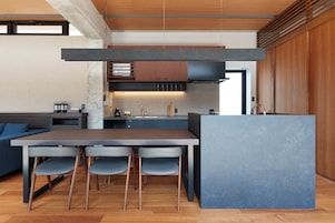 Vila, vista para a piscina | Cozinha privada | Refrigerador em uma área comum, micro-ondas em uma área comum