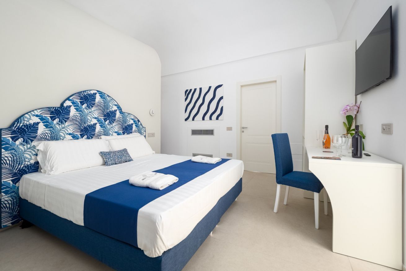 Blu Sky Luxury Palace  Dlx Room: Eleganza E Comfort Tra Mare E Stazione - Sorrento