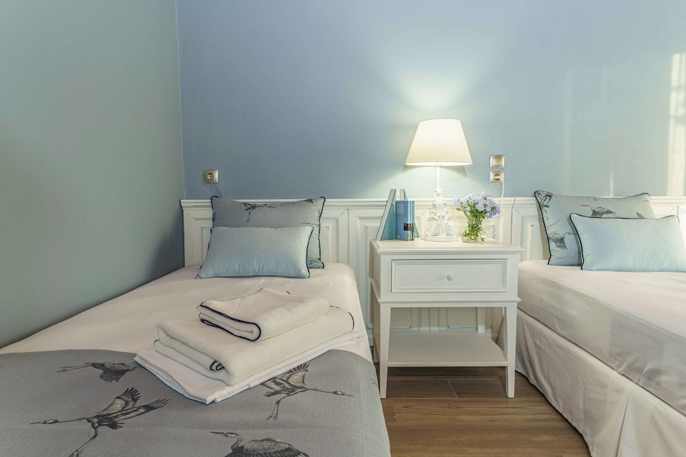 Villa Simantiri - Romantic Luxury Villa with jacuzzi & sunset views ...