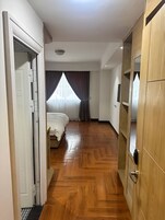 Wi-Fi de cortesia, roupa de cama