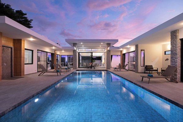 Modern 5 Bedrooms Pool Villa Curtis Reviews, Deals & Photos 2026 - Expedia