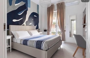 Quarto casal luxo, sacada | Cofres nos quartos, quartos à prova de som