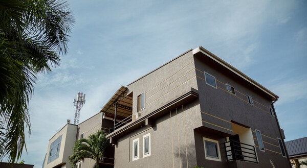 Momo's Hotel - Kumasi