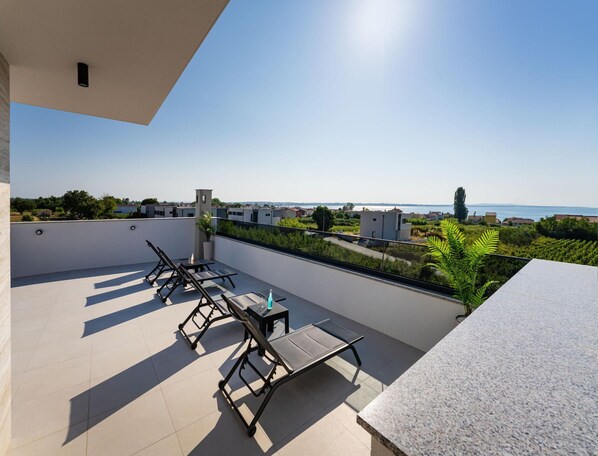 Family Apartment Near Sandy Beach - Vrsi : prix et avis 2026 | Hotels.com