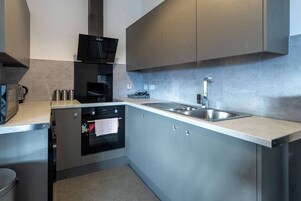 Apartamento, 2 quartos | Interior