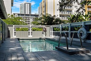 Ferro/tábua de engomar, Wi-fi grátis