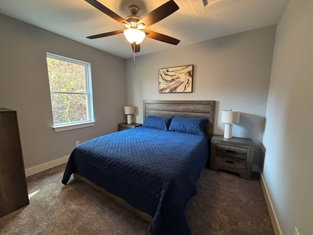 8BR Lakefront Lux Retreat: Private Dock, Sleeps 28 - Speedwell | Vrbo