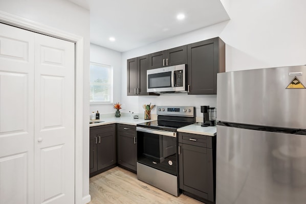 Mojitos - Springfield Brand NEW Apt! Reviews, Deals & Photos 2026 - Expedia