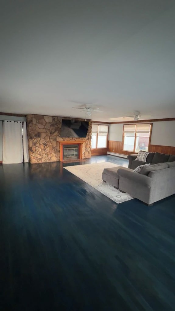 Stylish Entire Home W/ Pool & Relaxing Patio - 法爾島