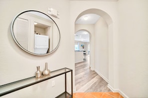 Apartamento (2 Bedrooms) | Parte interna