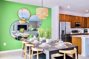 Casa (Multiple Bedrooms) | Interior