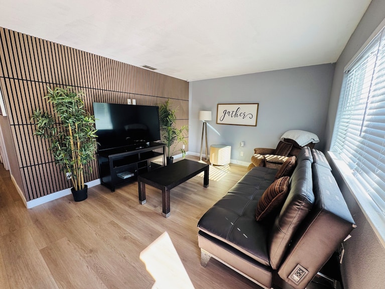 Newly Remodeled, 20 Minutes From Smf - Sacramento, CA