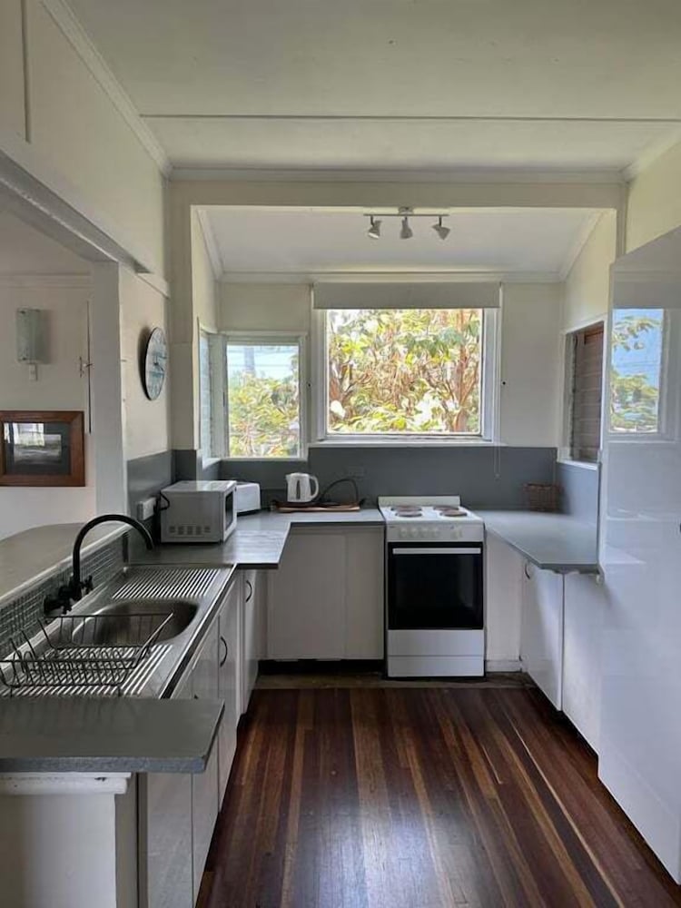 Beach Shack On Barlow Reviews, Deals & Photos 2025 - Vrbo