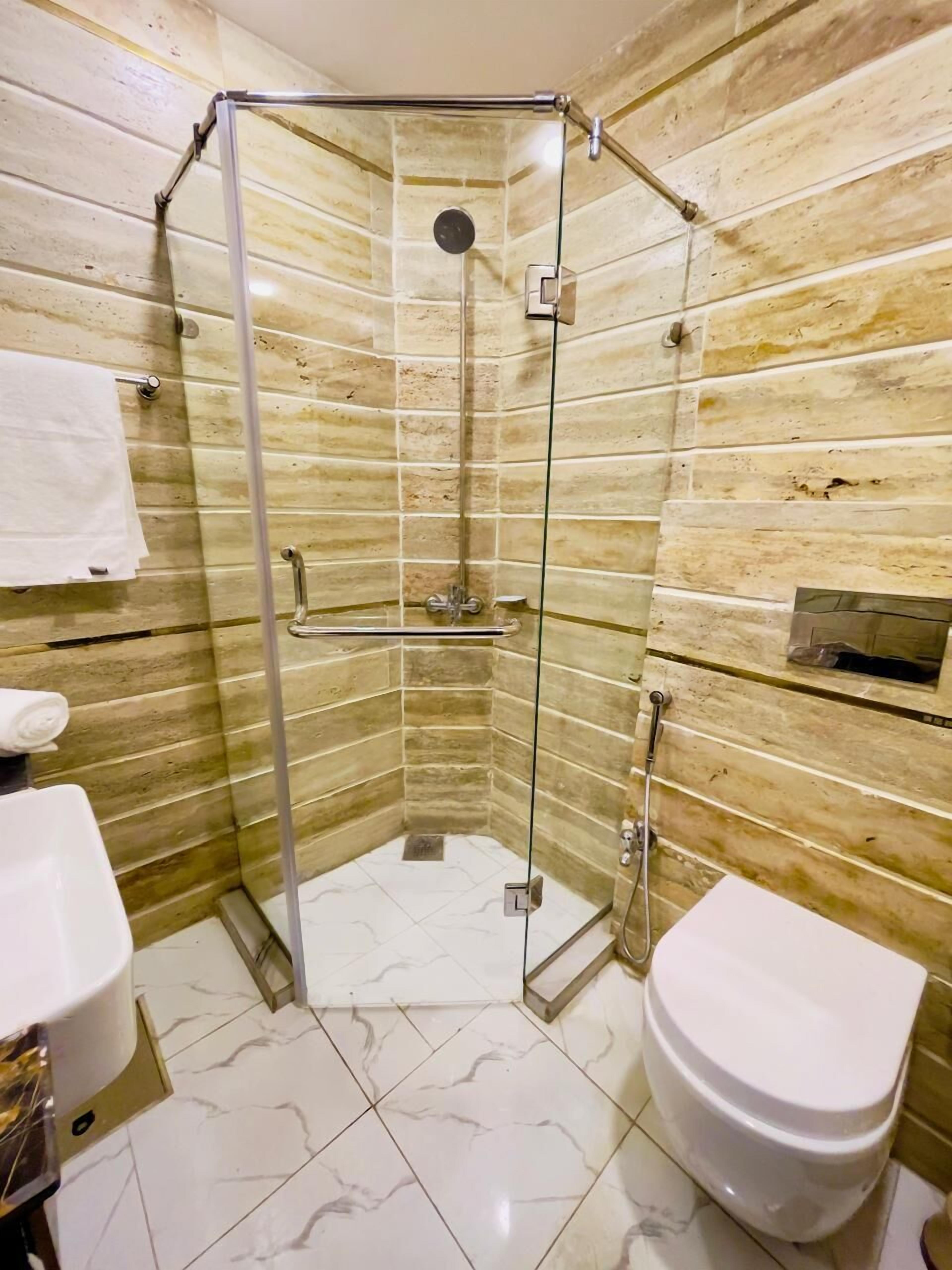 Suite Deluxe, 1 cama queen-size e sofá-cama, piscina privativa | Casa de banho